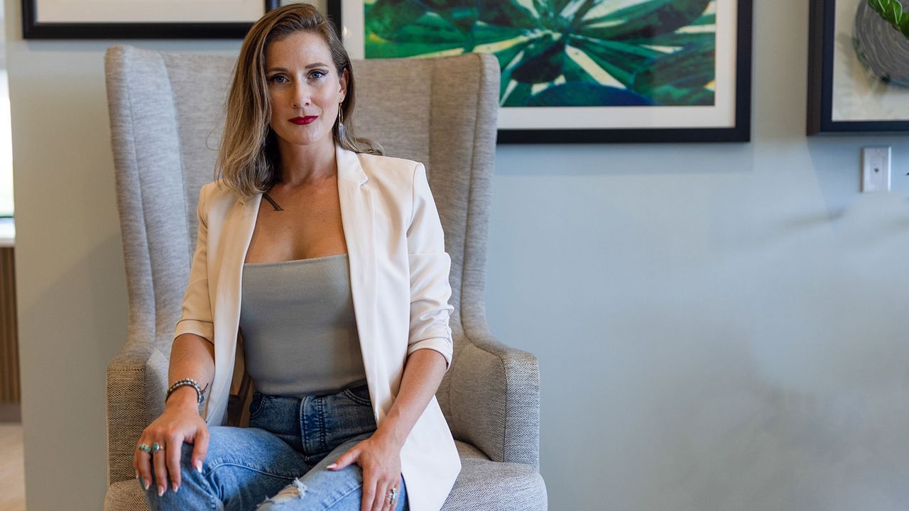 Former Crew Aubrey Chesson’s Cup of Sugar Concierge Helps Neighbors